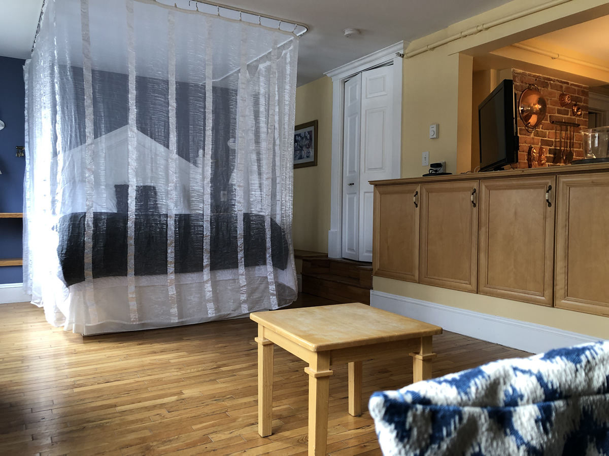 Signal Hill Suite - Leaside Manor